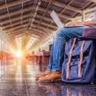 10 Rekomendasi Merek Tas Mahal Pilihan para Selebriti Dunia