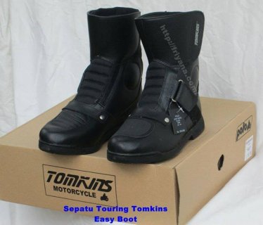 Aman Berkendara Dengan 8+ Pilihan Sepatu Touring Untuk Anda(2017)